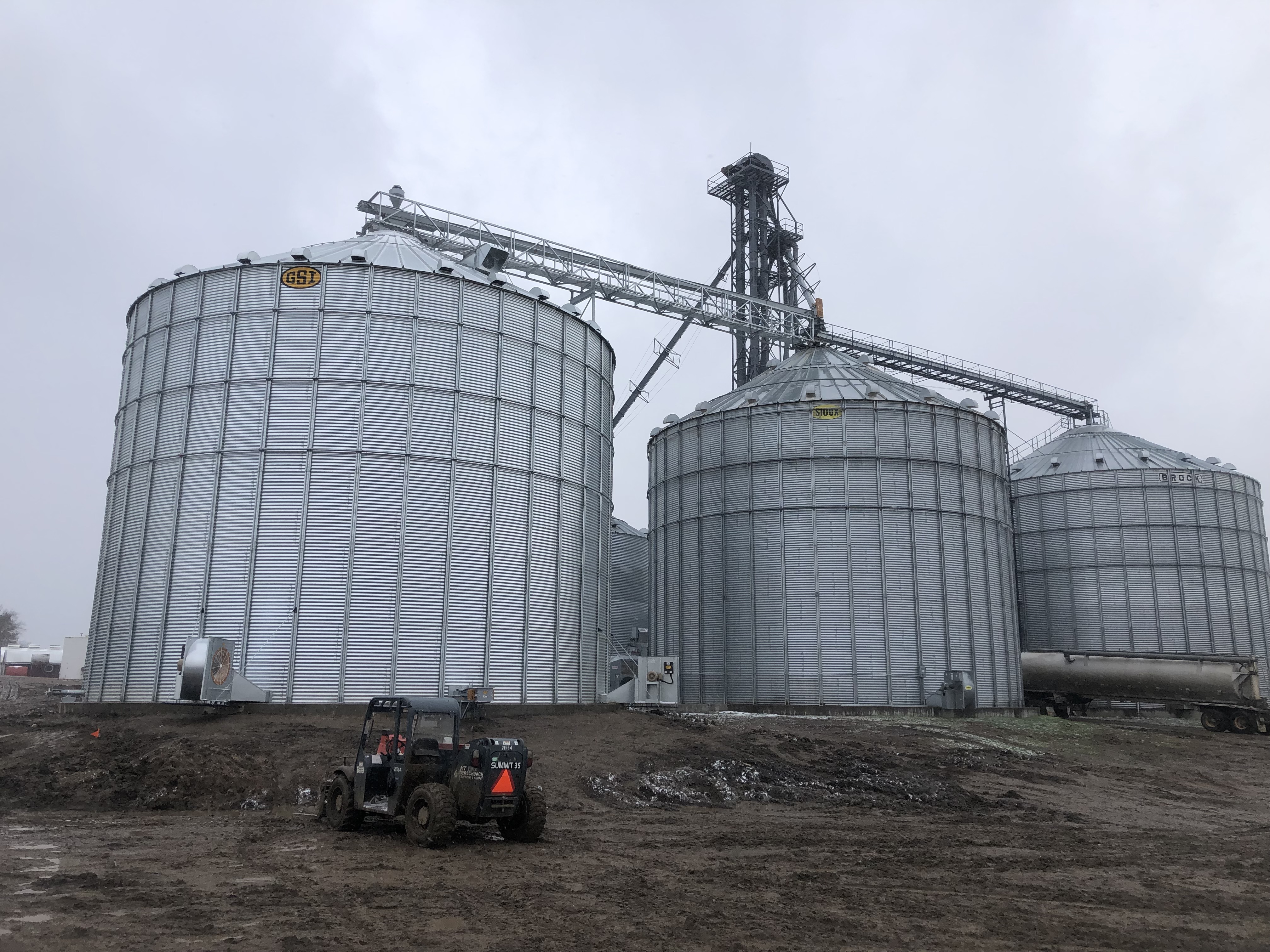 Grain ‎Storage Systems SD and NE | Summit Contracting